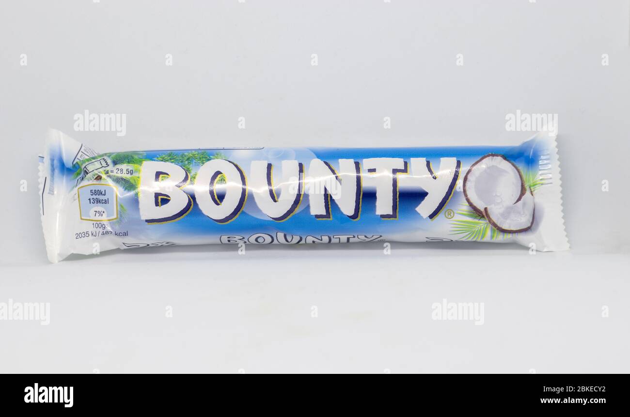 Bounty bar mars coconut chocolate hi-res stock photography and images ...