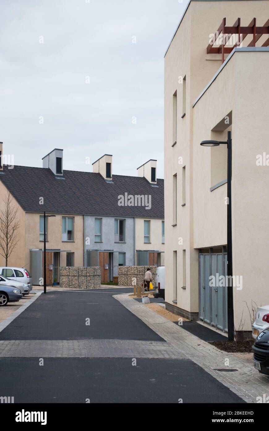 Modern sustainable housing hi-res stock photography and images - Alamy