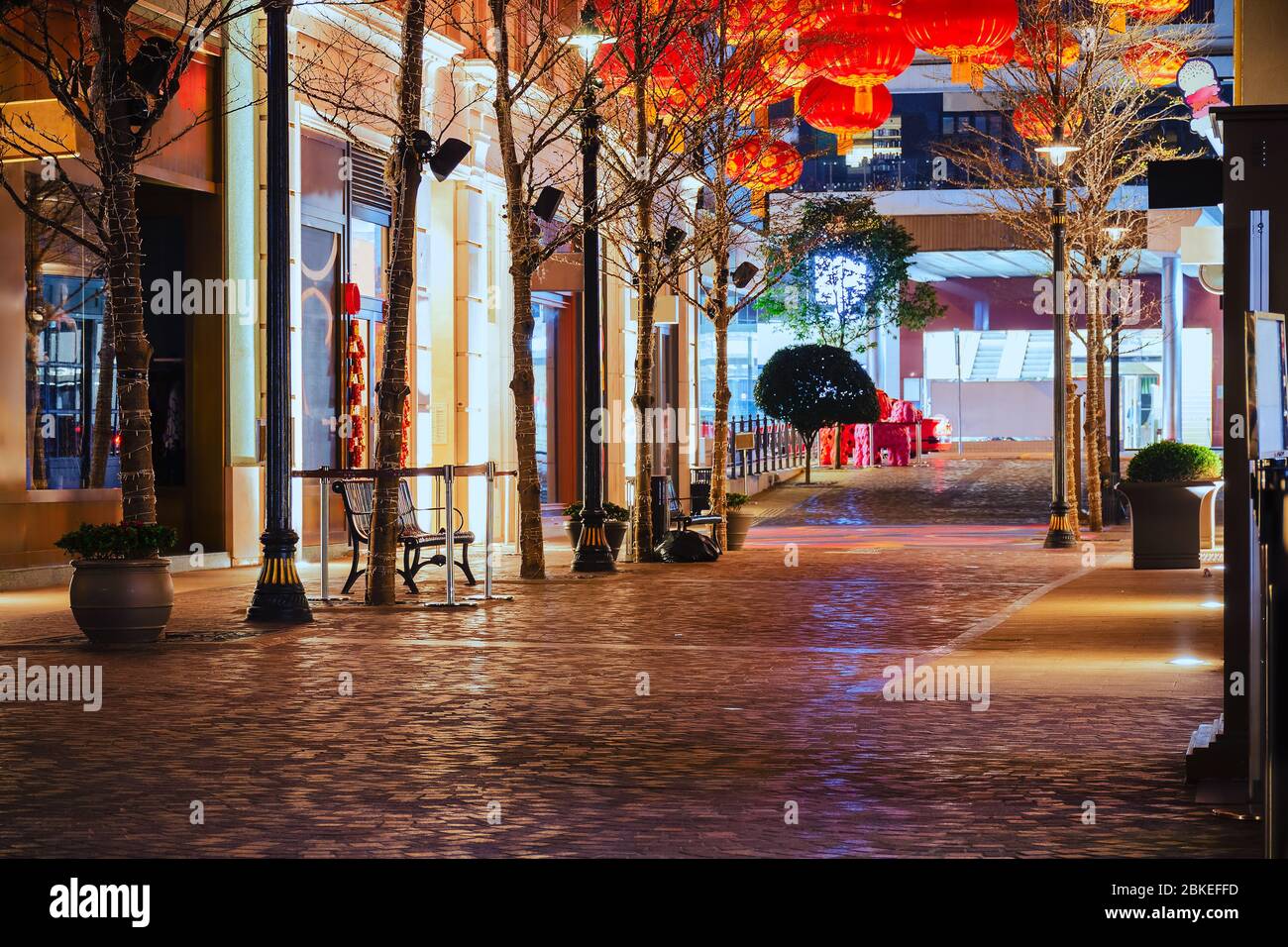 Hong kong streets at night empty hi-res stock photography and images ...