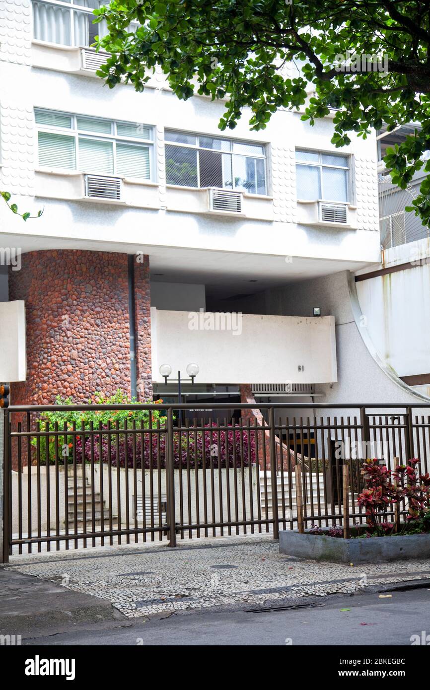 Crime architecture gates hi-res stock photography and images - Alamy