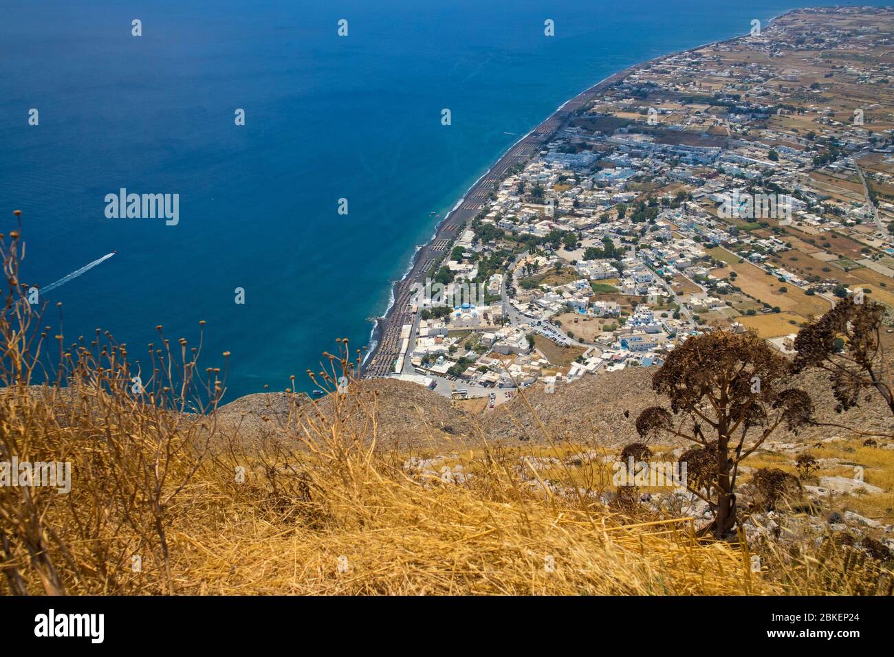 Perissa in santorini hi-res stock photography and images - Alamy