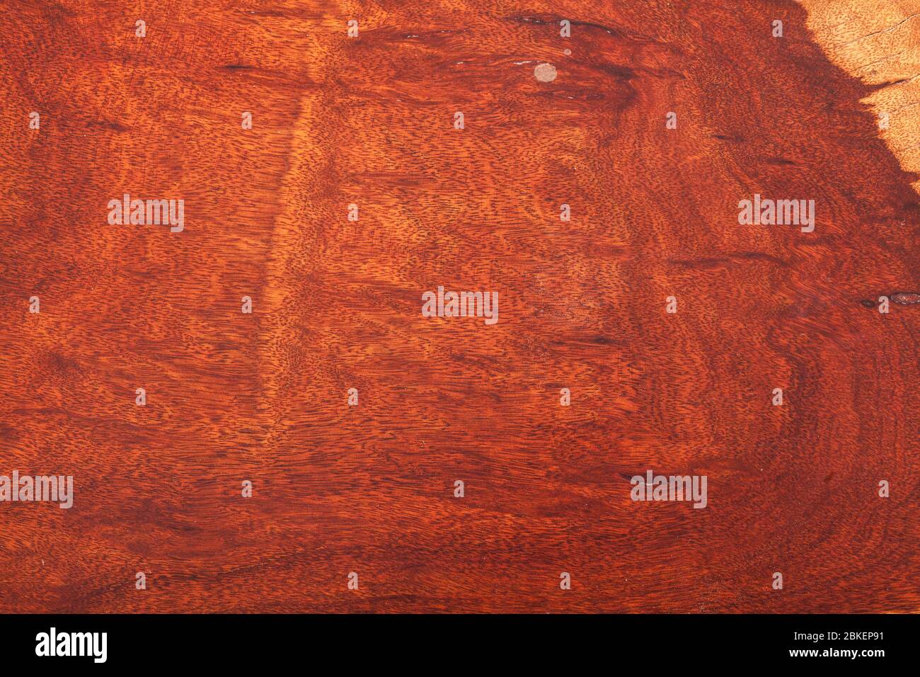 Red wood pattern of the surface texture Stock Photo - Alamy