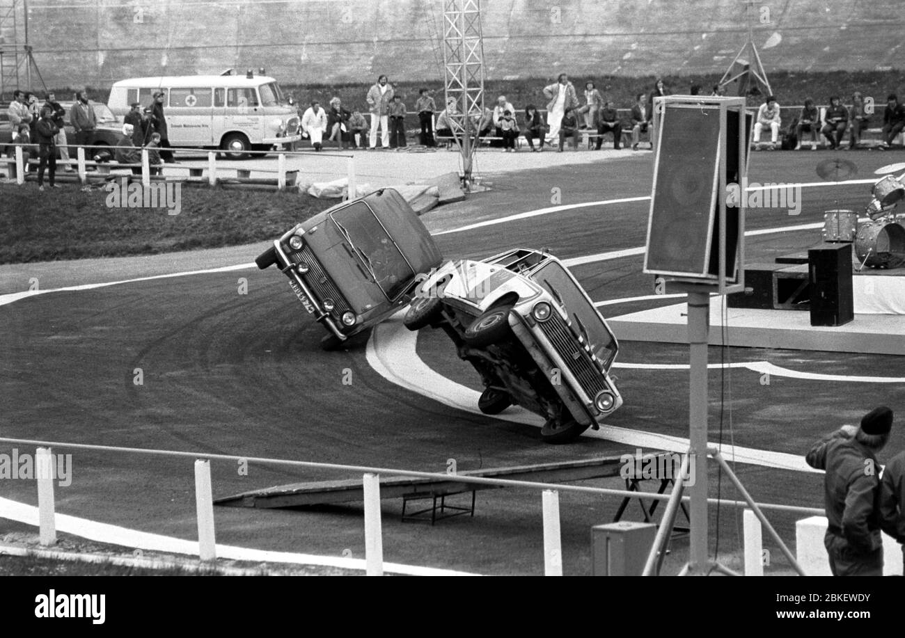 30 May 1980, Saxony, Karl-Marx-Stadt: Stunt performance at the bicycle ...