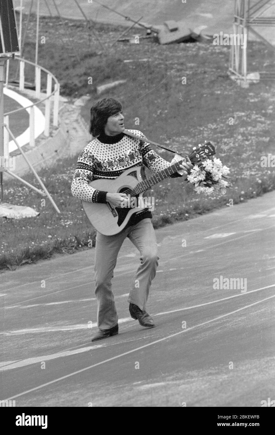 Dean v guitar Black and White Stock Photos & Images - Alamy