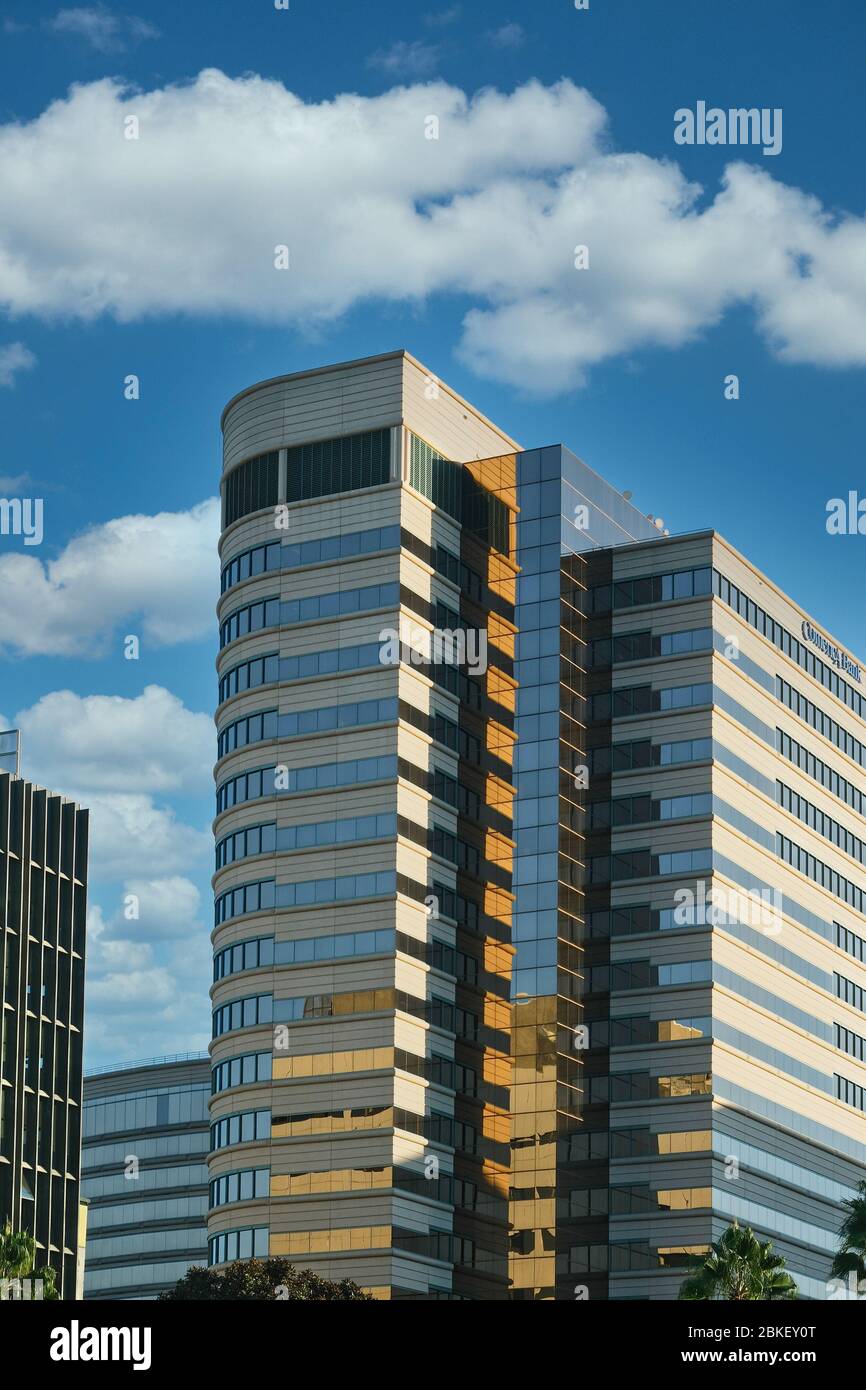 Long rise building hi-res stock photography and images - Alamy