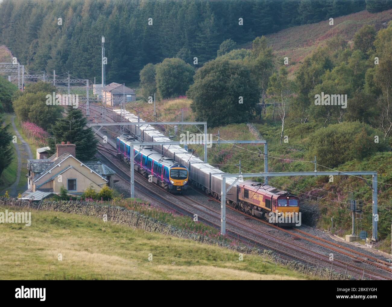 Transpennine rail freight hi-res stock photography and images - Alamy
