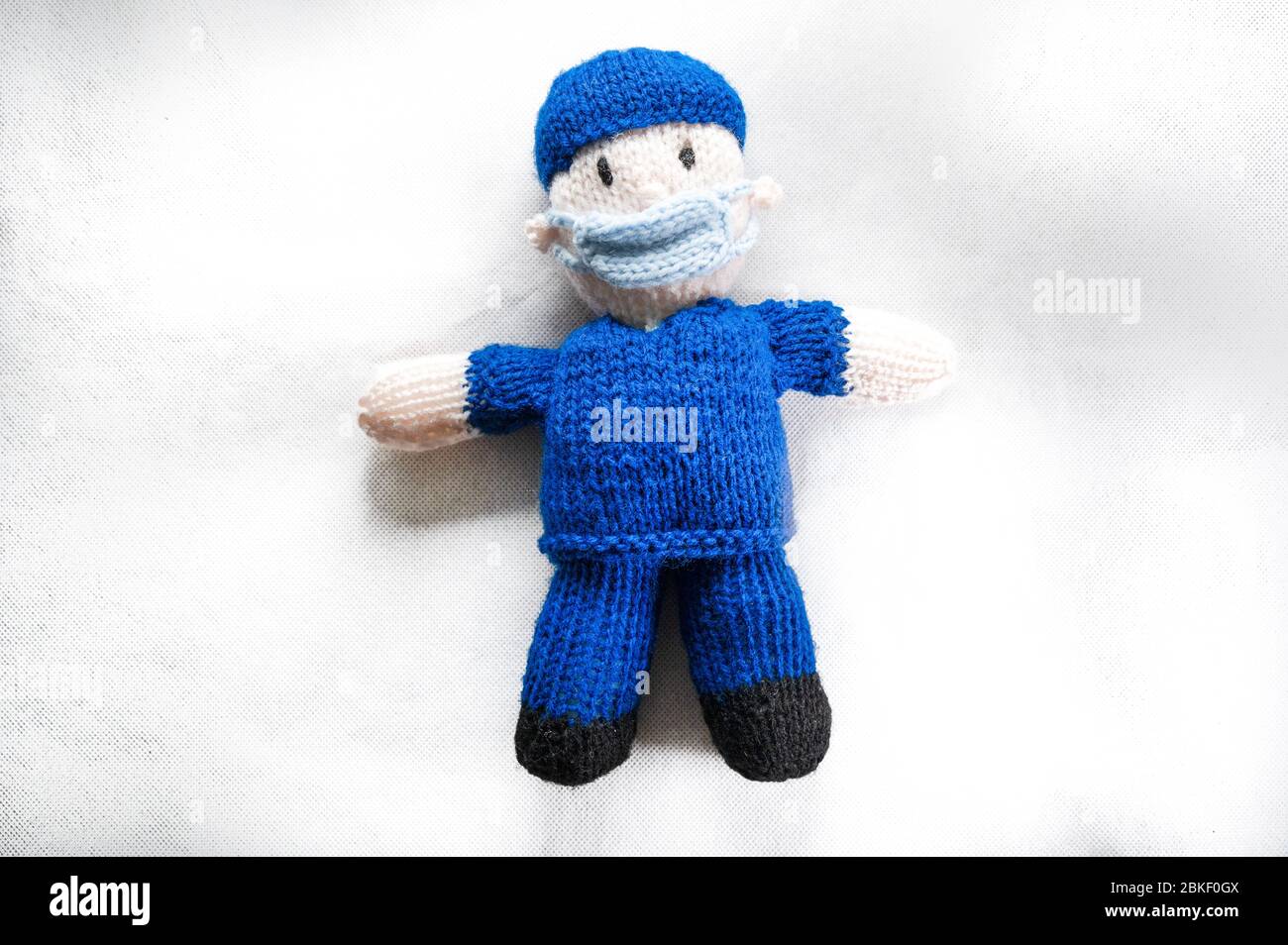 Frontline worker technology hi-res stock photography and images - Alamy