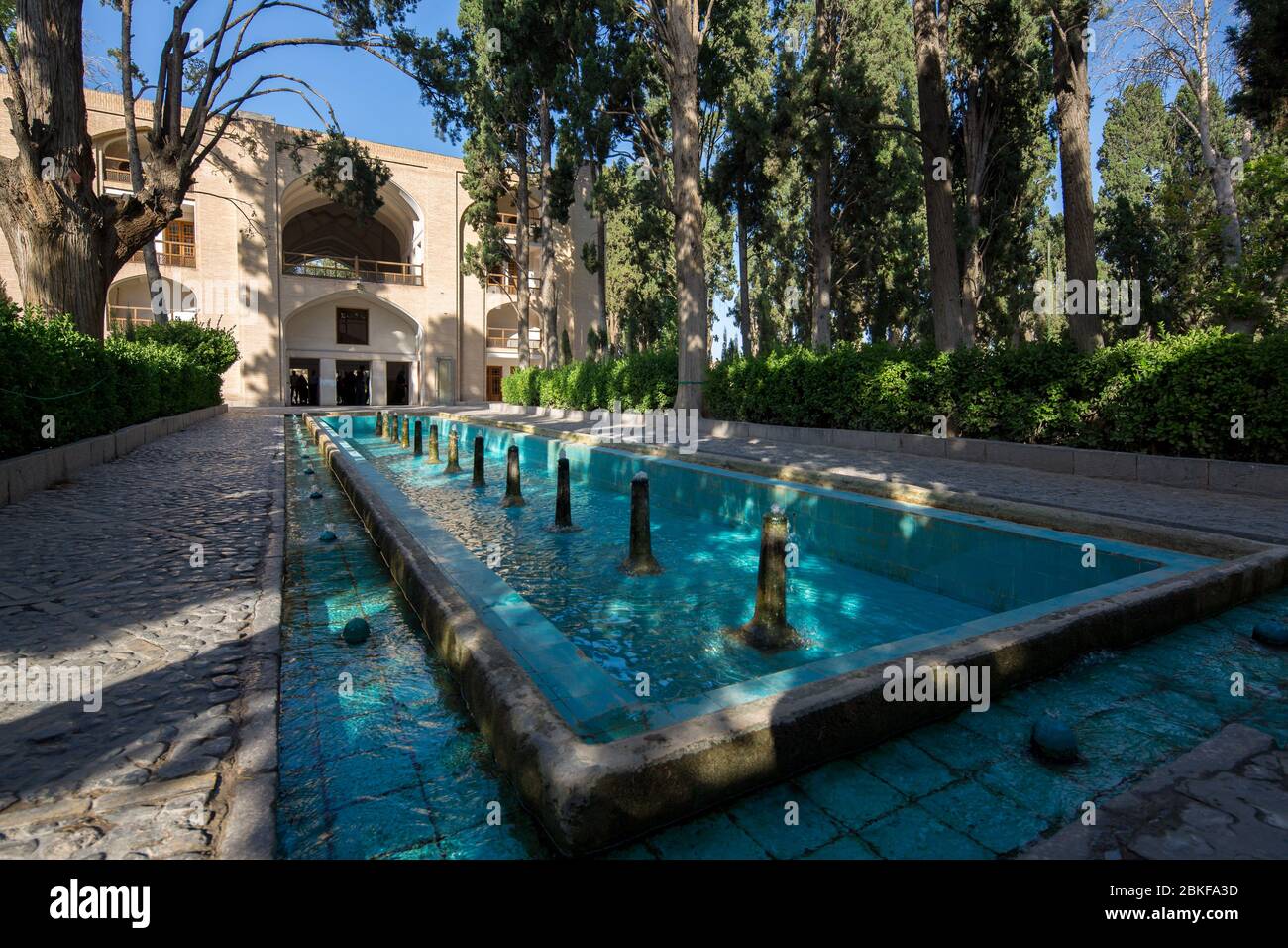 Fin Garden in Kashan is one of the most astonishing architectural ...