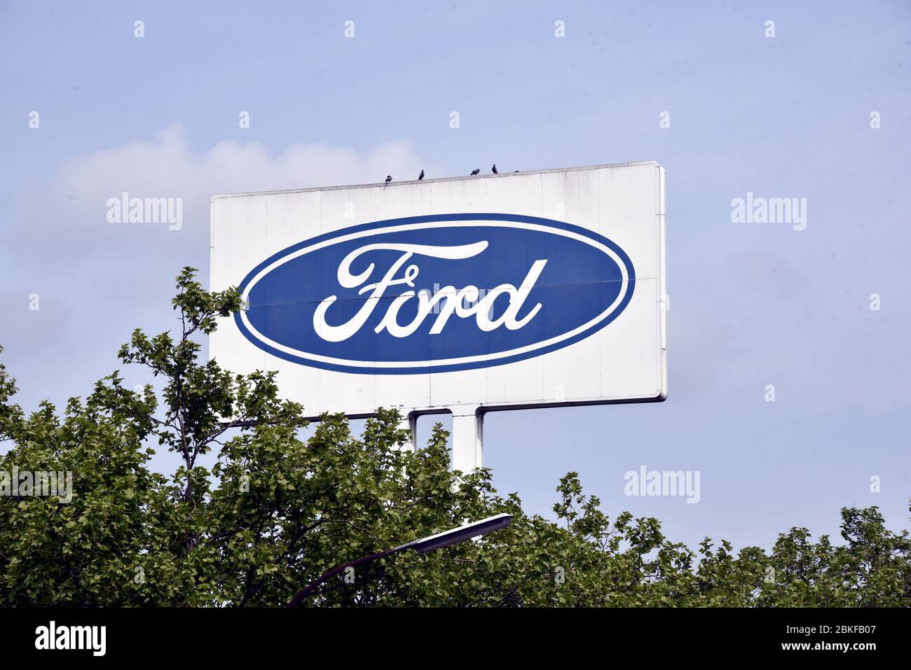 Cologne, Germany. 03rd May, 2020. Logo, writing of the car manufacturer ...