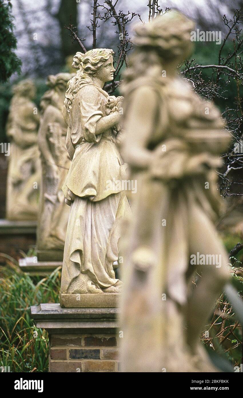 Classical stone garden ornaments Stock Photo - Alamy