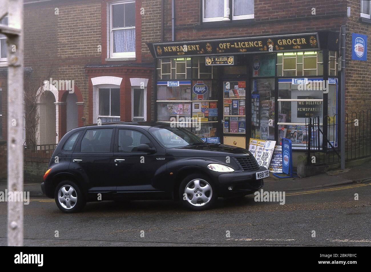 Black chrysler pt cruiser hi-res stock photography and images - Alamy