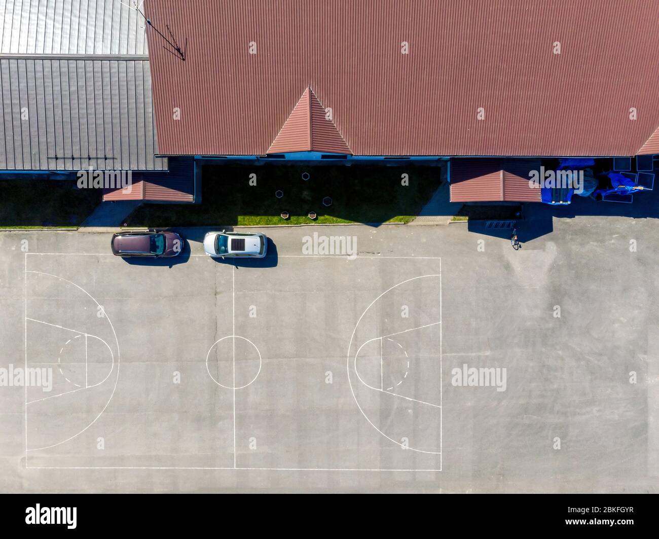 Empty school playground on sunny hi-res stock photography and images ...
