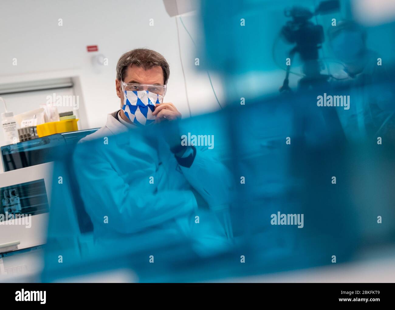 Roche laboratory hi-res stock photography and images - Alamy