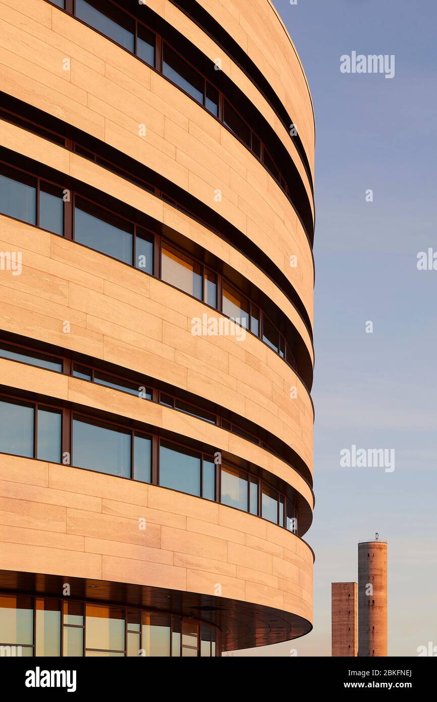 Curved stone cladding exterior facade hi-res stock photography and ...