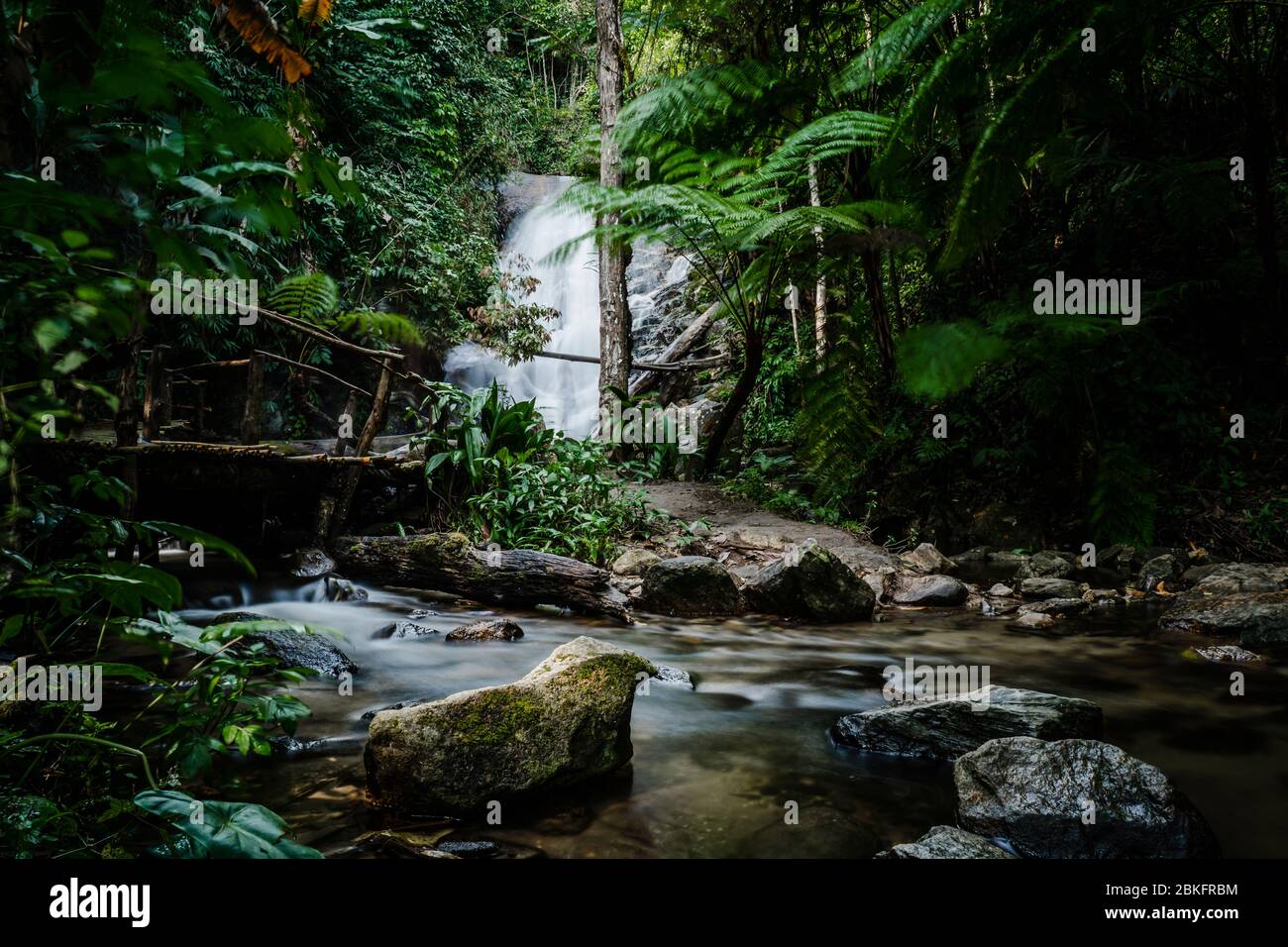 Wachiratharn Waterfall, Doi Inthanon National Park, Chiang Mai ...