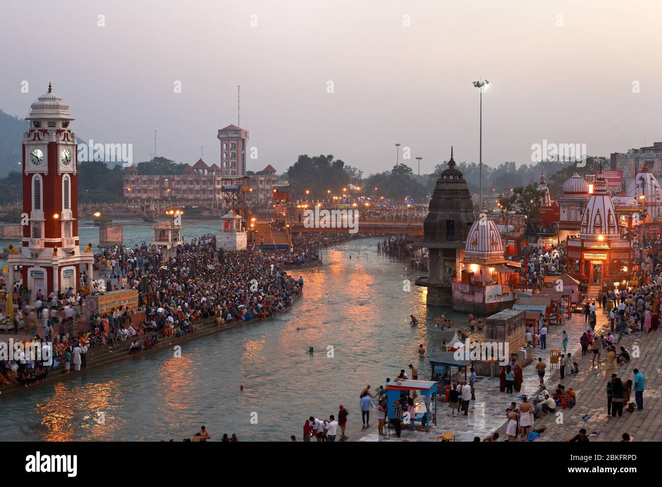 Arati puja hi-res stock photography and images - Alamy