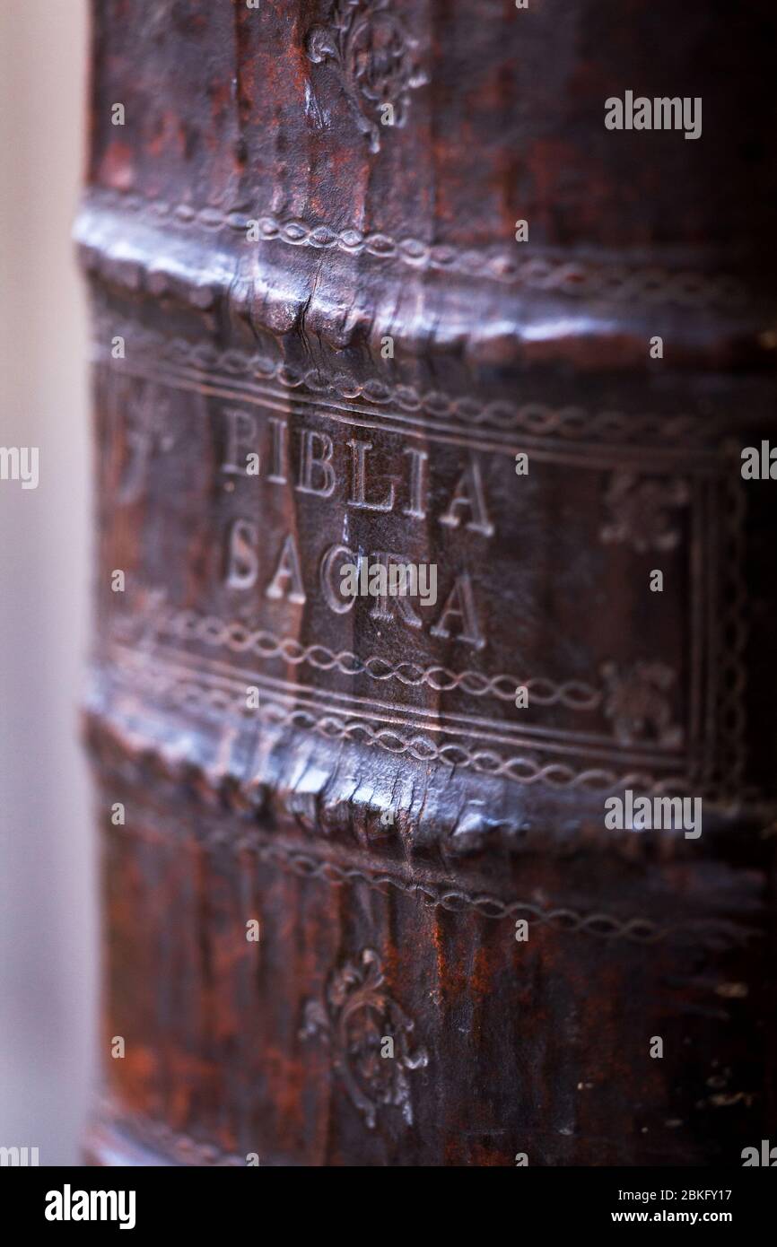 Old leather book spine. Holy bible closeup spine detail Stock Photo - Alamy