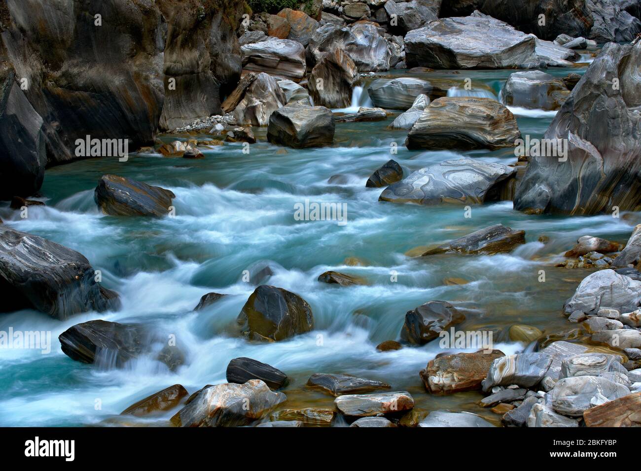 Alaknanda river flow, Uttarakhand, India Stock Photo - Alamy