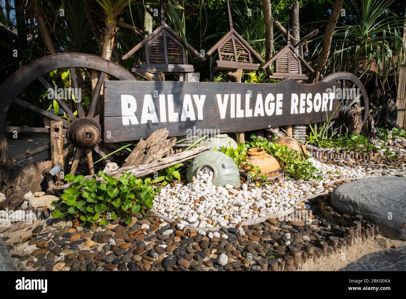 Railay village resort hi-res stock photography and images - Alamy