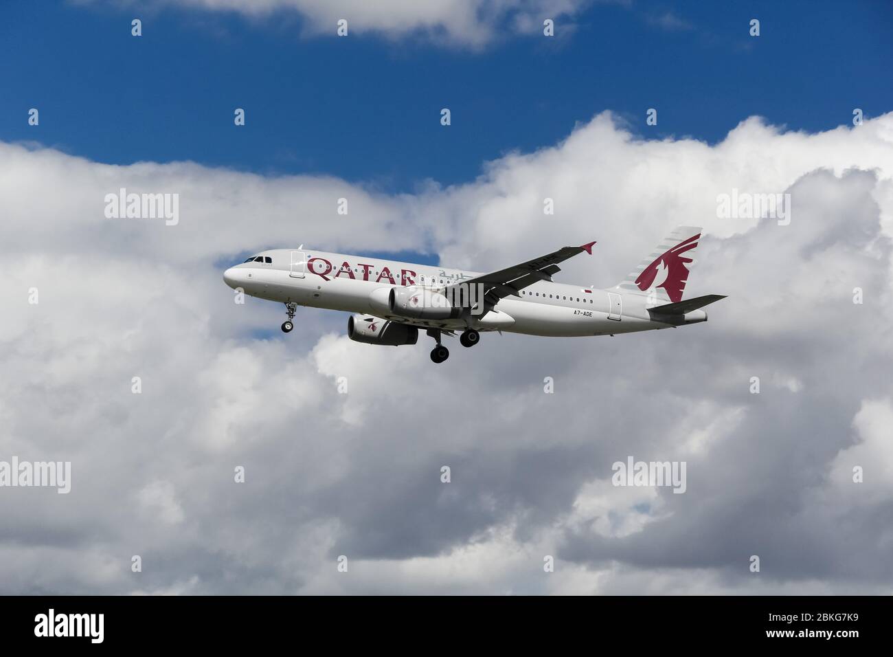 Commercial passenger jet airbus A320 of Quatar Airways landing at the ...