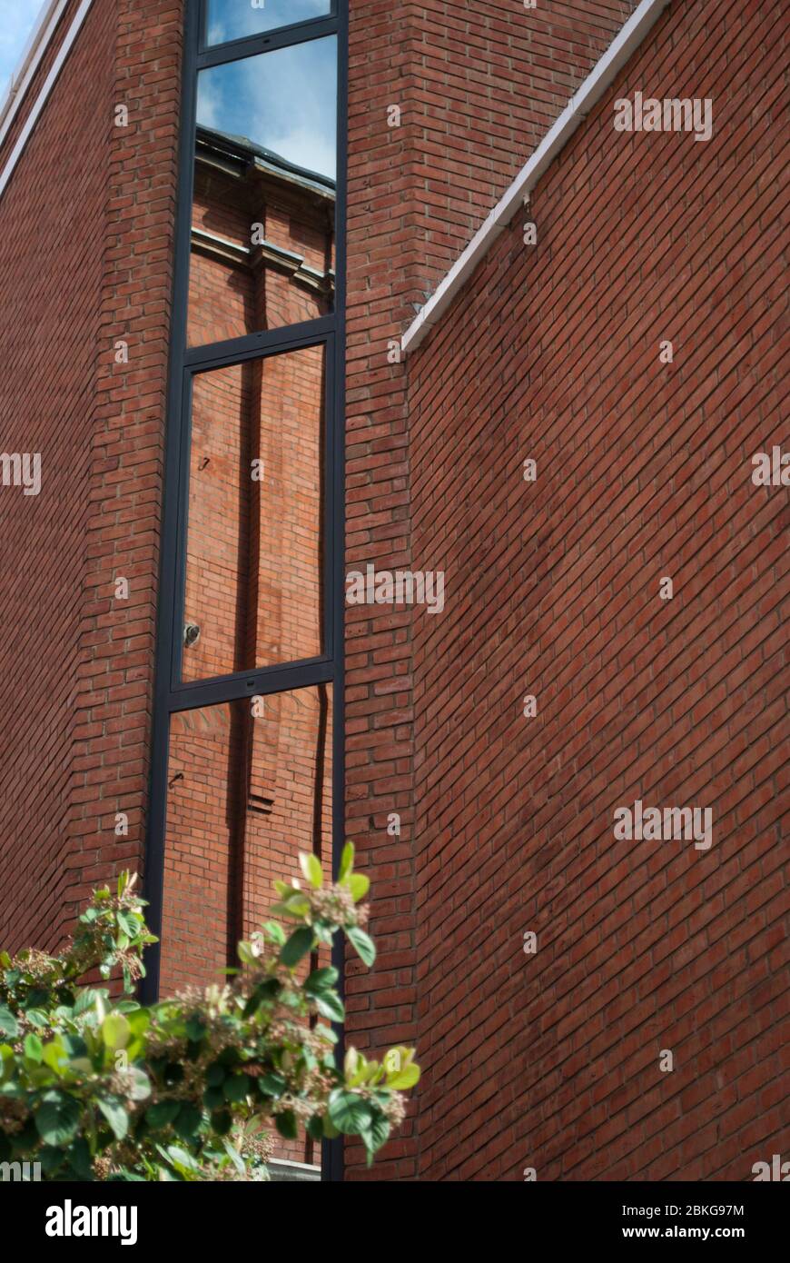 Postmodern Architecture Red Brick Windows Geometric Elsinore House, 77 ...