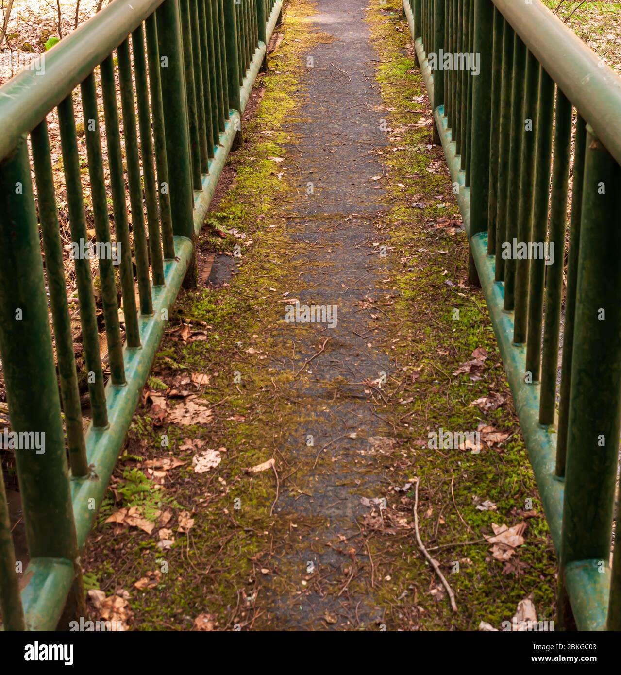 Weathered bridge structure hi-res stock photography and images - Alamy