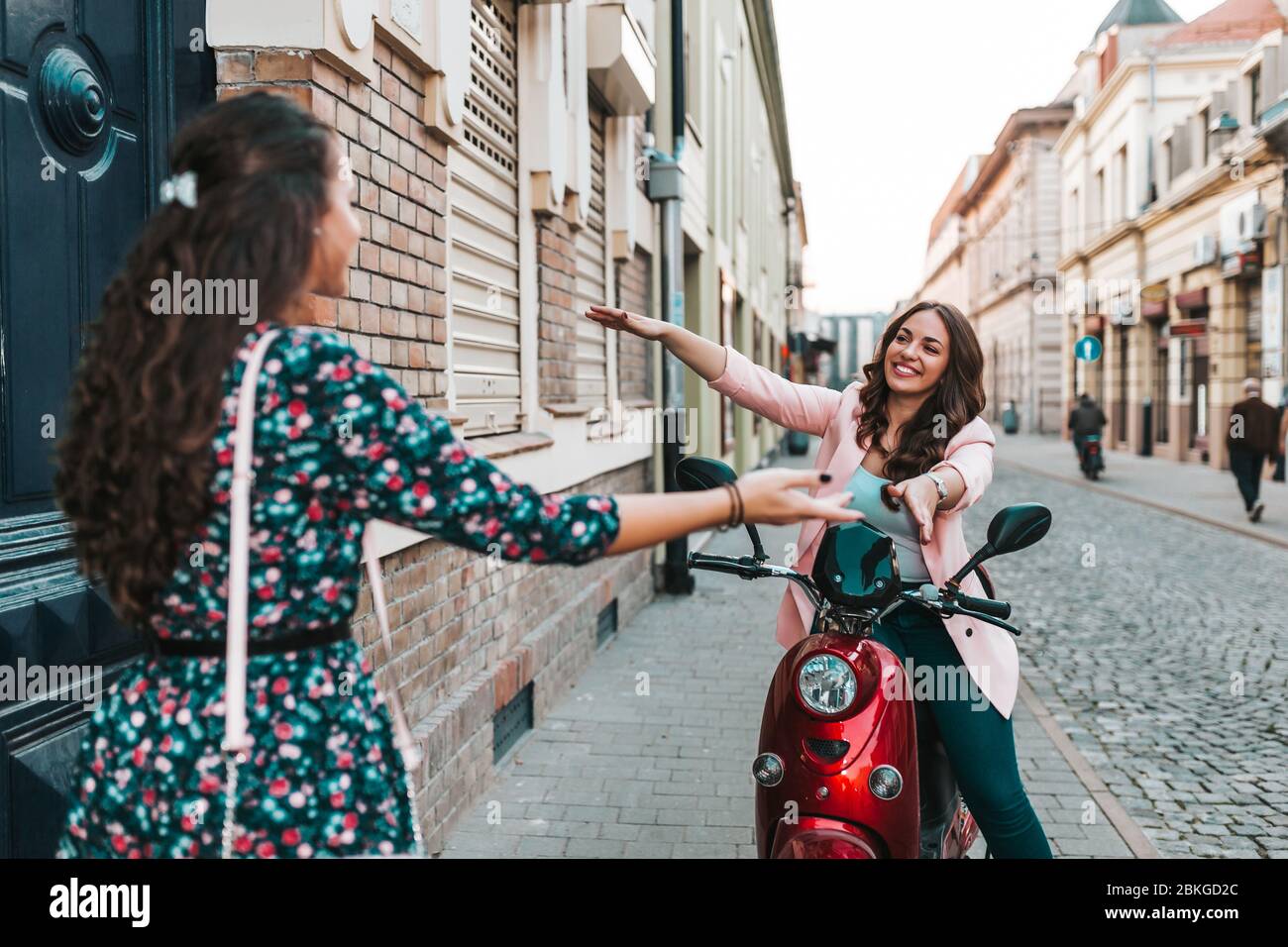 Friends Waving Goodbye High Resolution Stock Photography and Images - Alamy