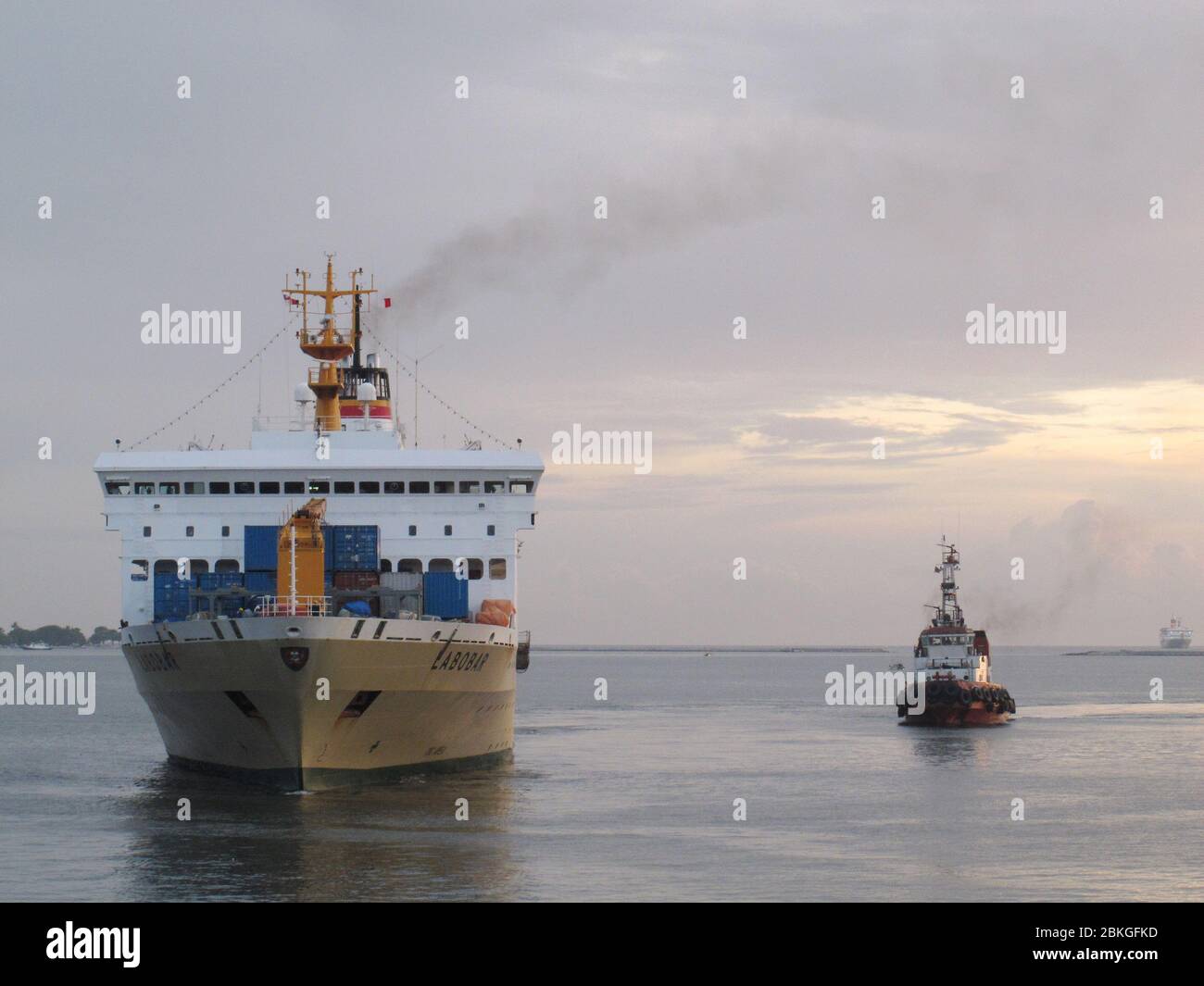 Labobar passenger ship hi-res stock photography and images - Alamy