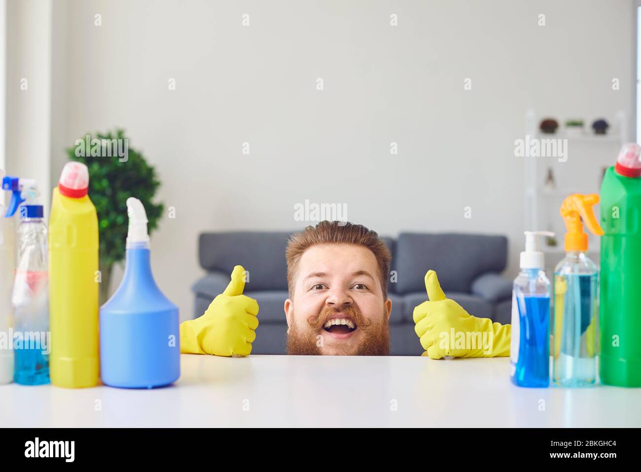 Man housework funny hi-res stock photography and images - Alamy
