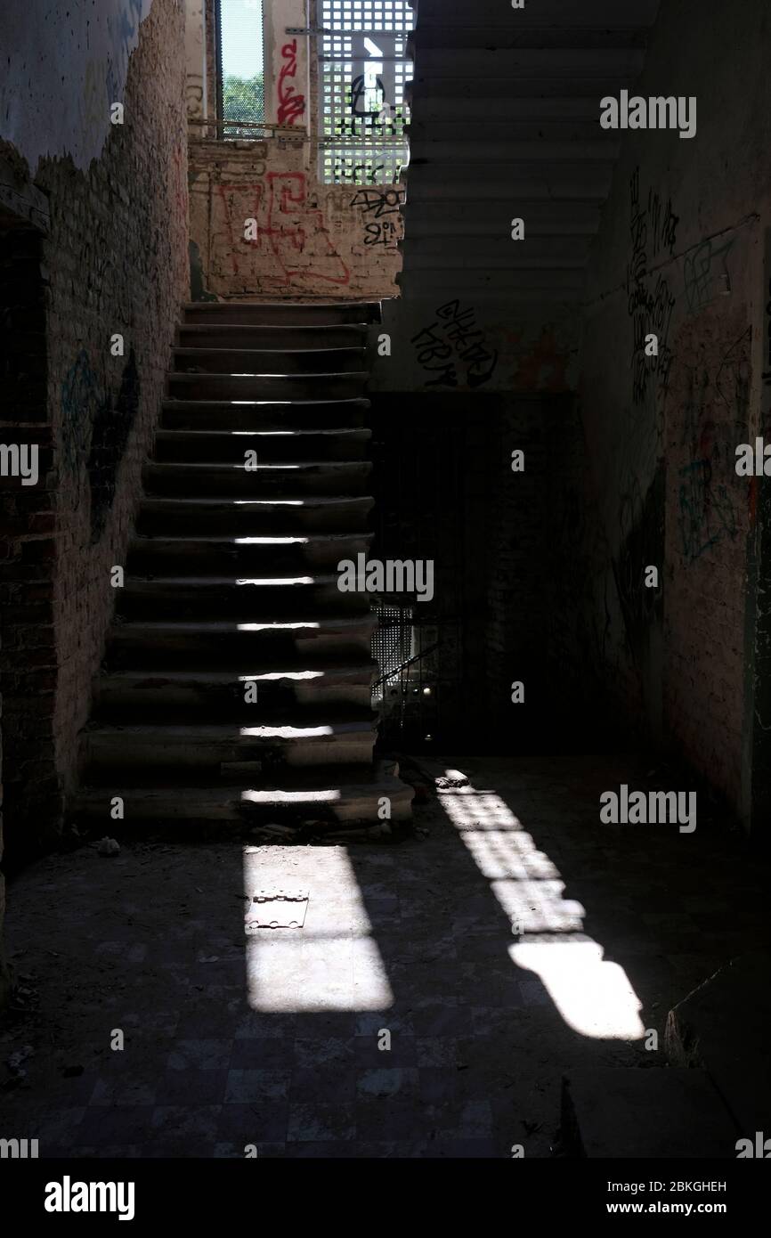 Dark Stair High Resolution Stock Photography and Images - Alamy