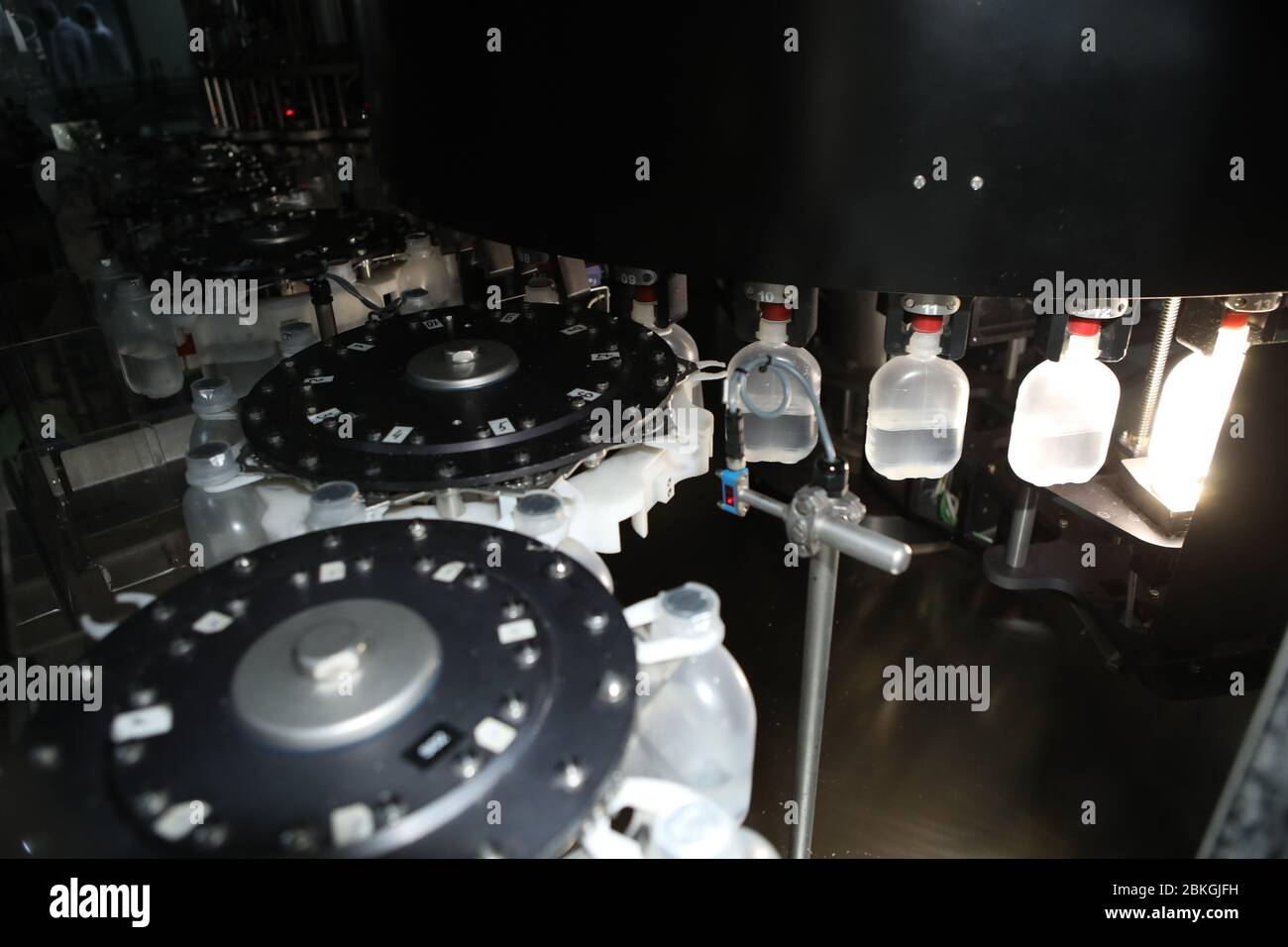 pharmaceutical industry, medicine pills are filling in the plastic ...