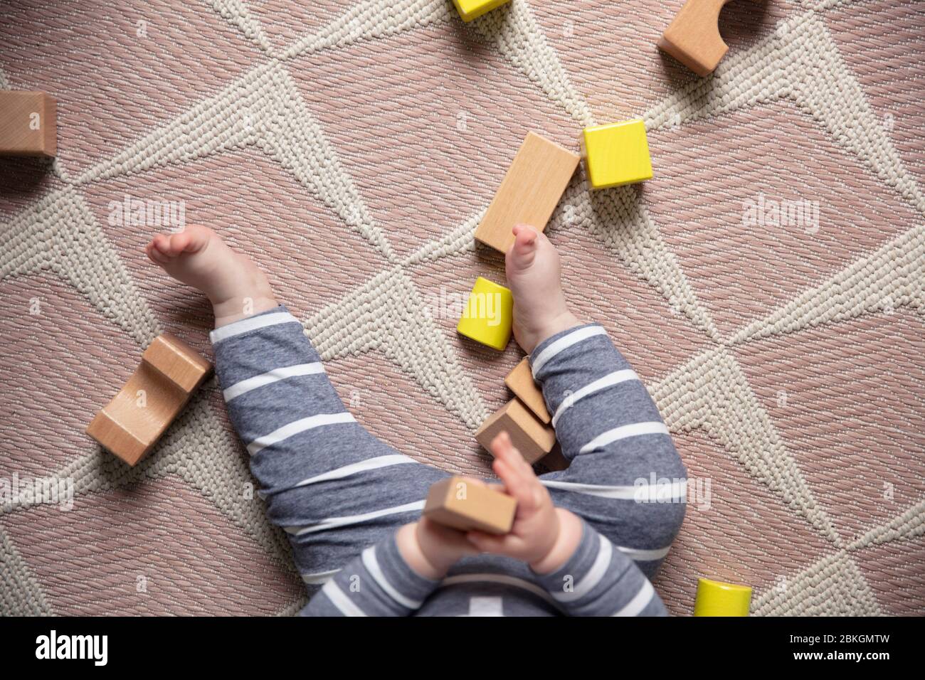 Play blocks hi-res stock photography and images - Alamy