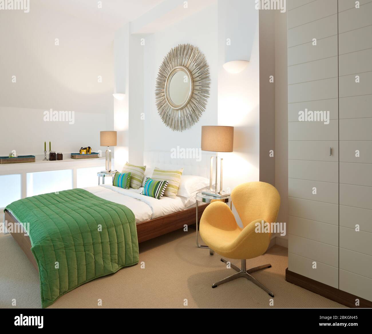 Show home bedroom Stock Photo - Alamy