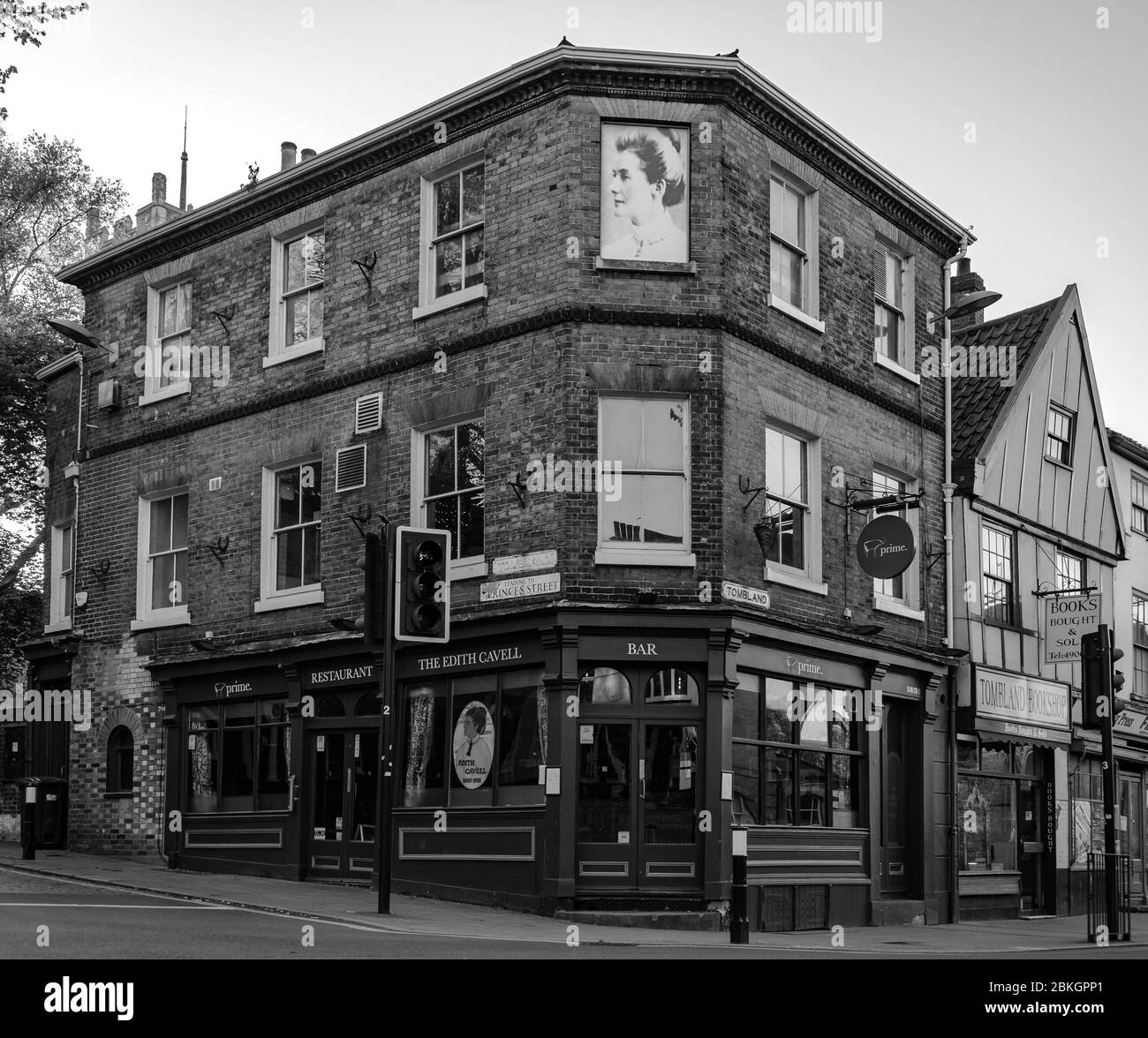 Public house uk Black and White Stock Photos & Images - Alamy