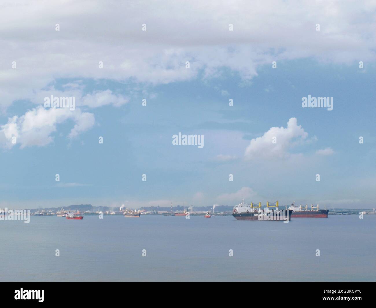Natural gas tank indonesia hi-res stock photography and images - Alamy