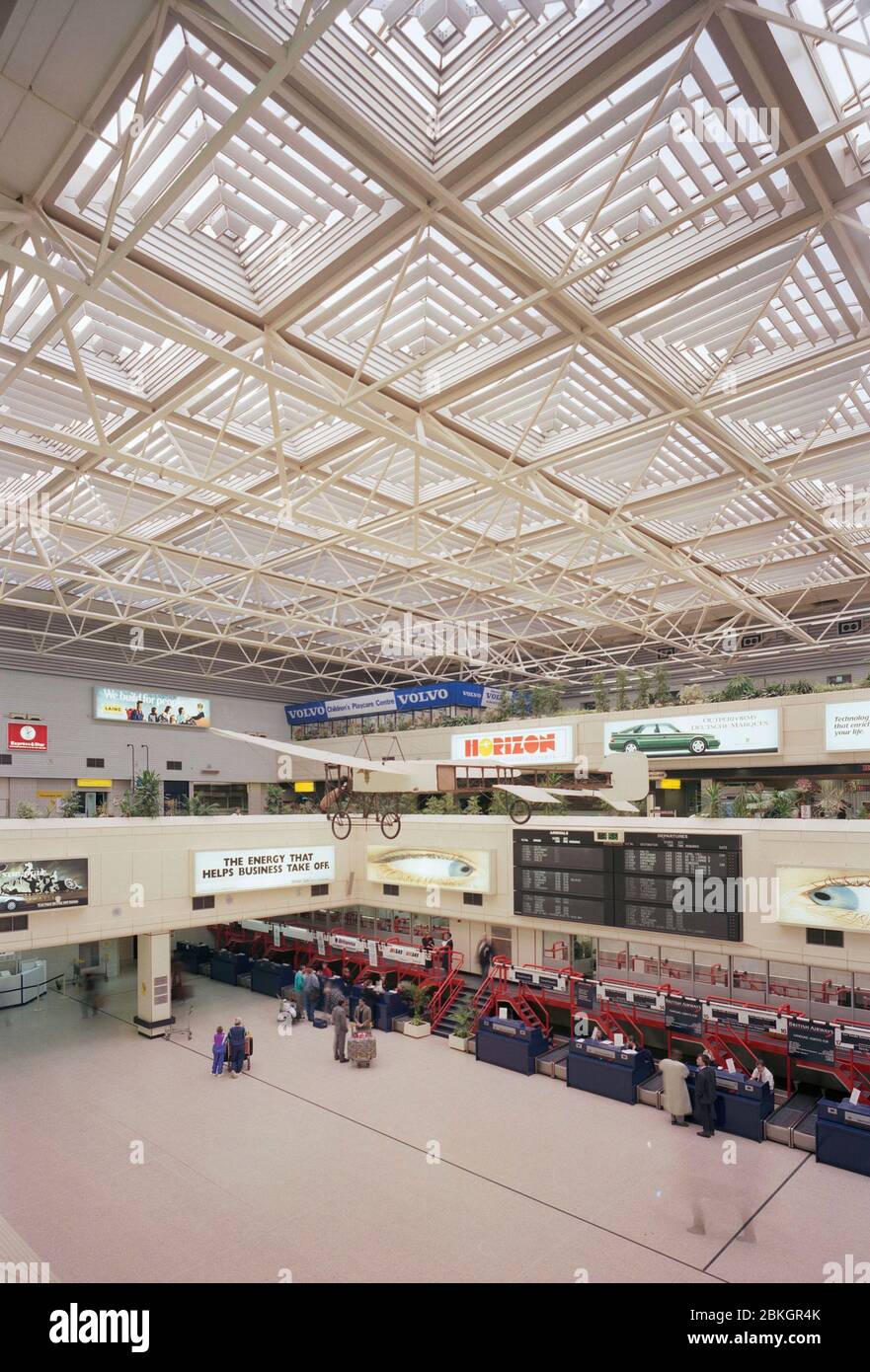 Birmingham airport terminal building england hi-res stock photography ...