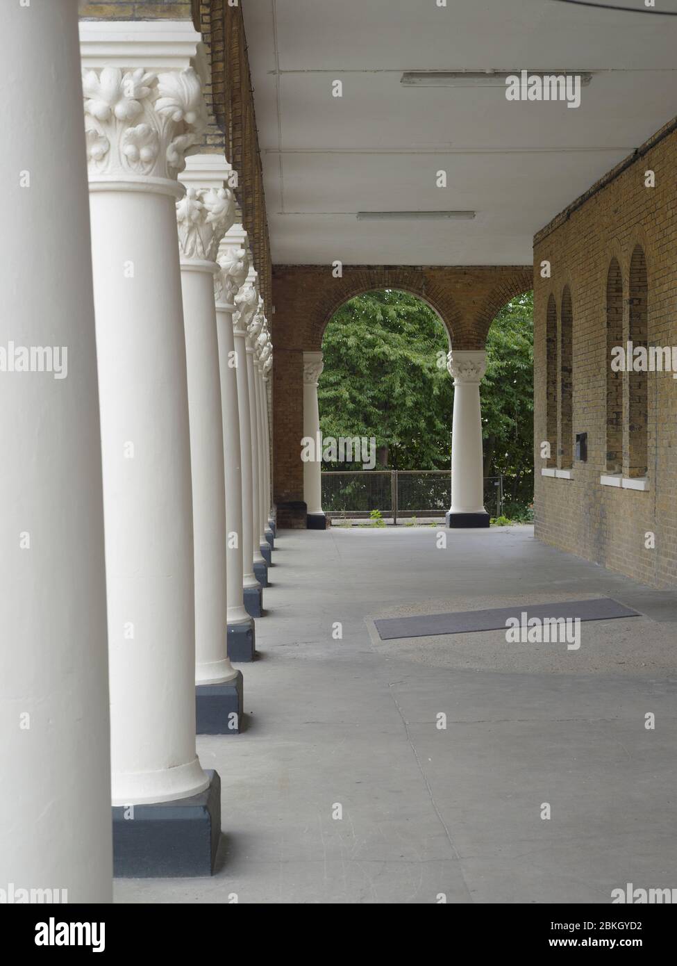 Pillared arch hi-res stock photography and images - Alamy