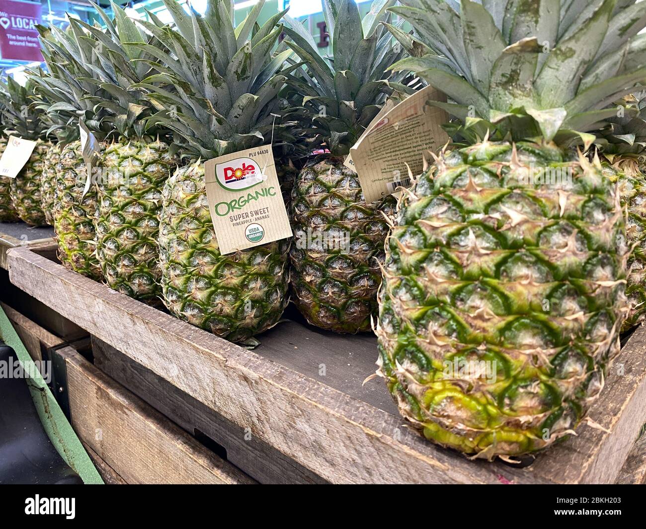 Dole Fresh Pineapple