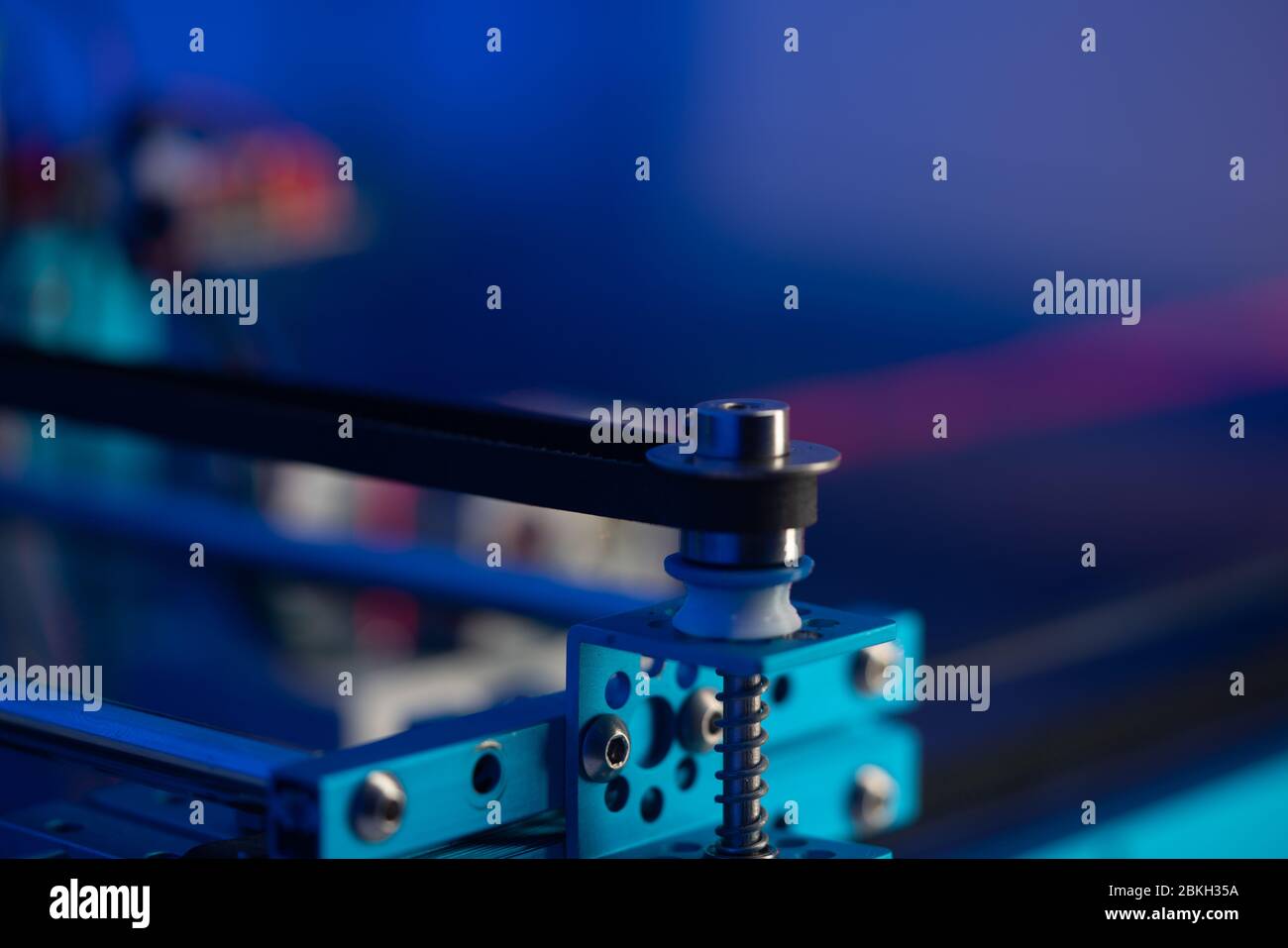 Laser development system in optical laboratory. Study of lasers the ...