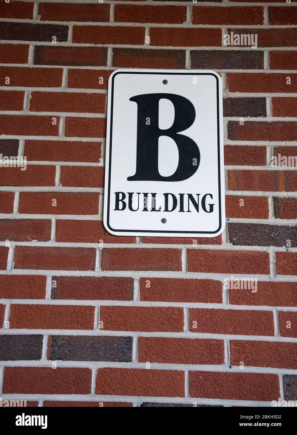 Brick church building hi-res stock photography and images - Alamy