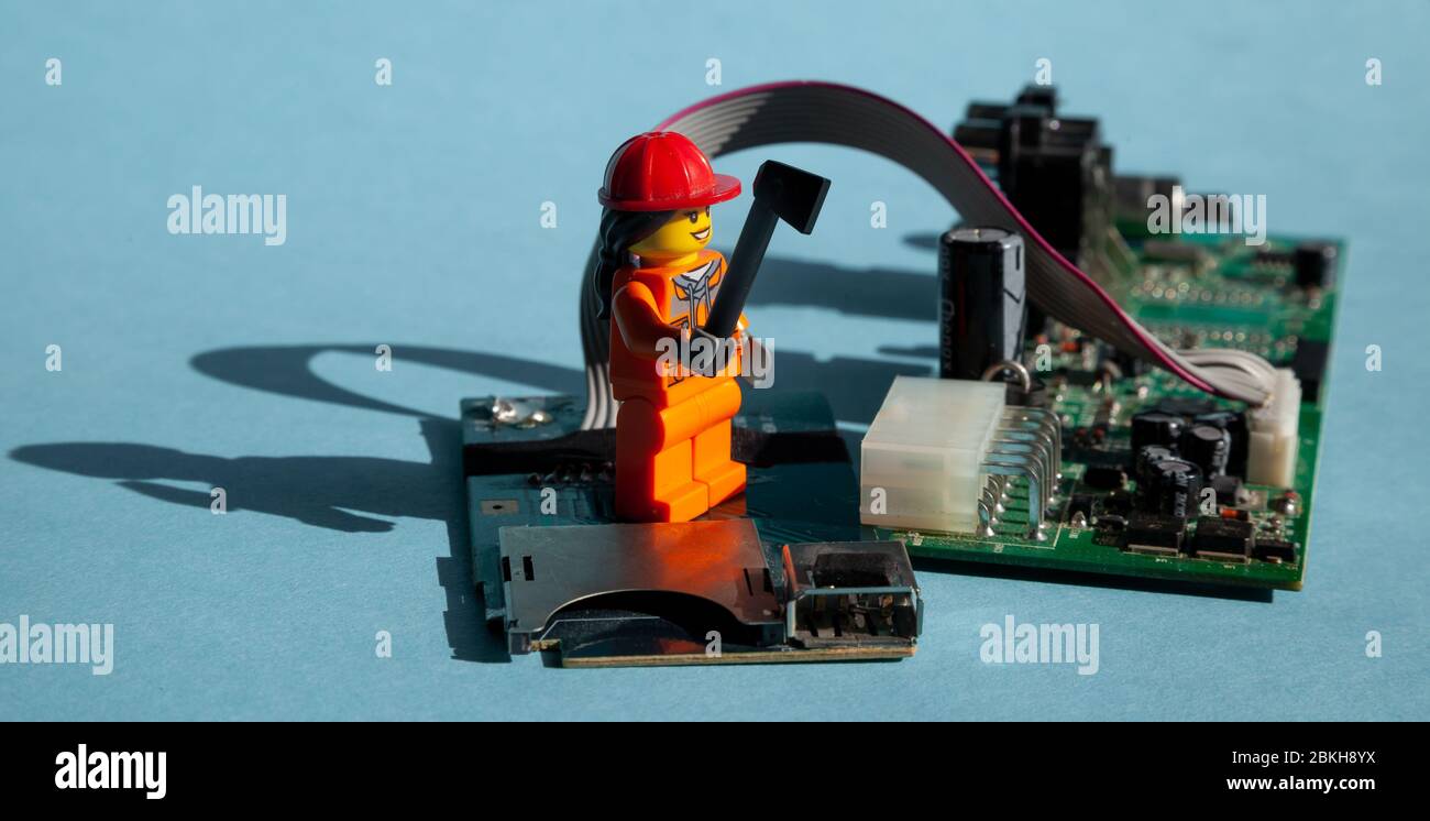 Lego men hi-res stock photography and images - Alamy