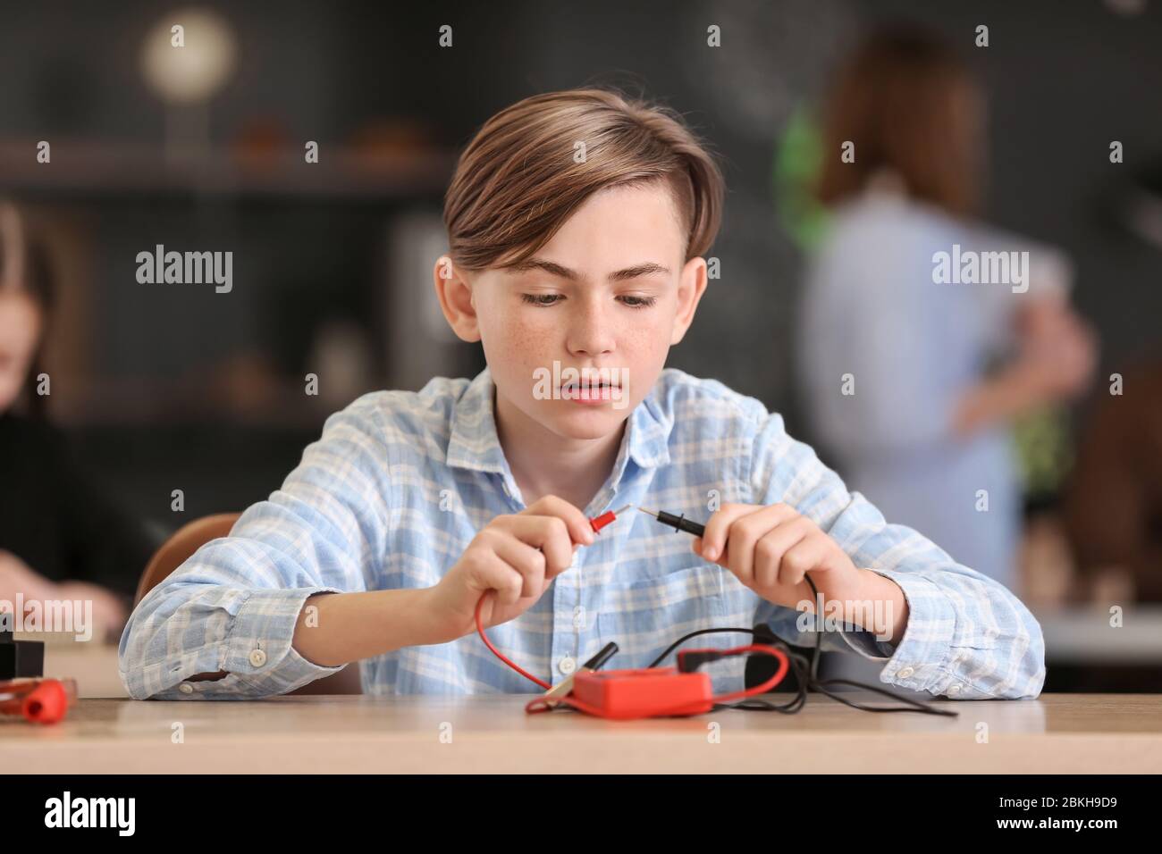 Physics lesson hi-res stock photography and images - Alamy