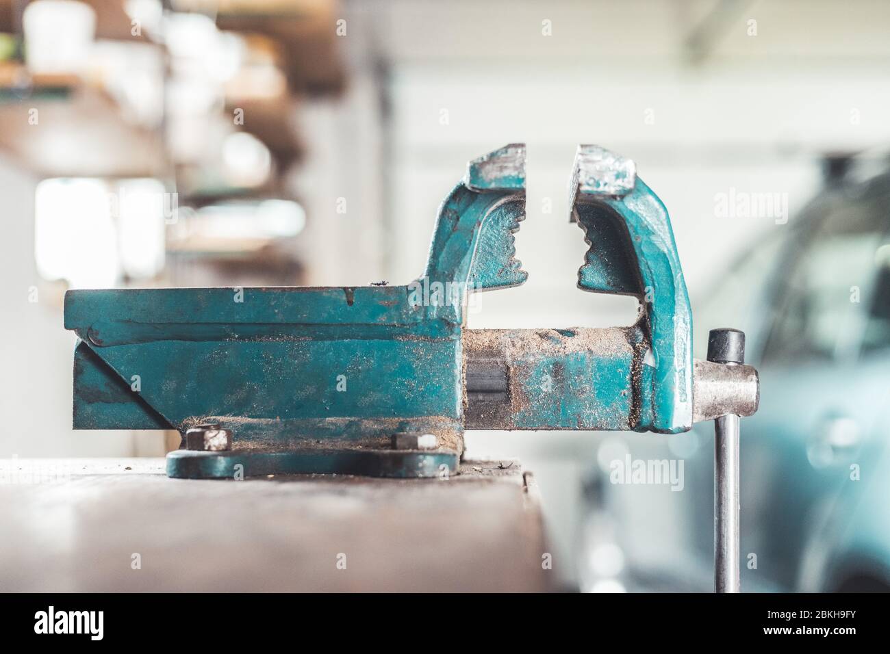 Close up of a metal vice in a garage workshop Stock Photo - Alamy