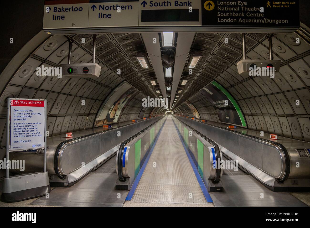 Walkway waterloo underground station hi-res stock photography and ...