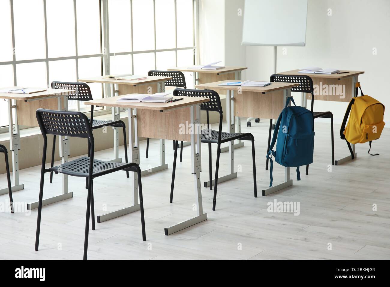 Interior of modern empty classroom Stock Photo - Alamy