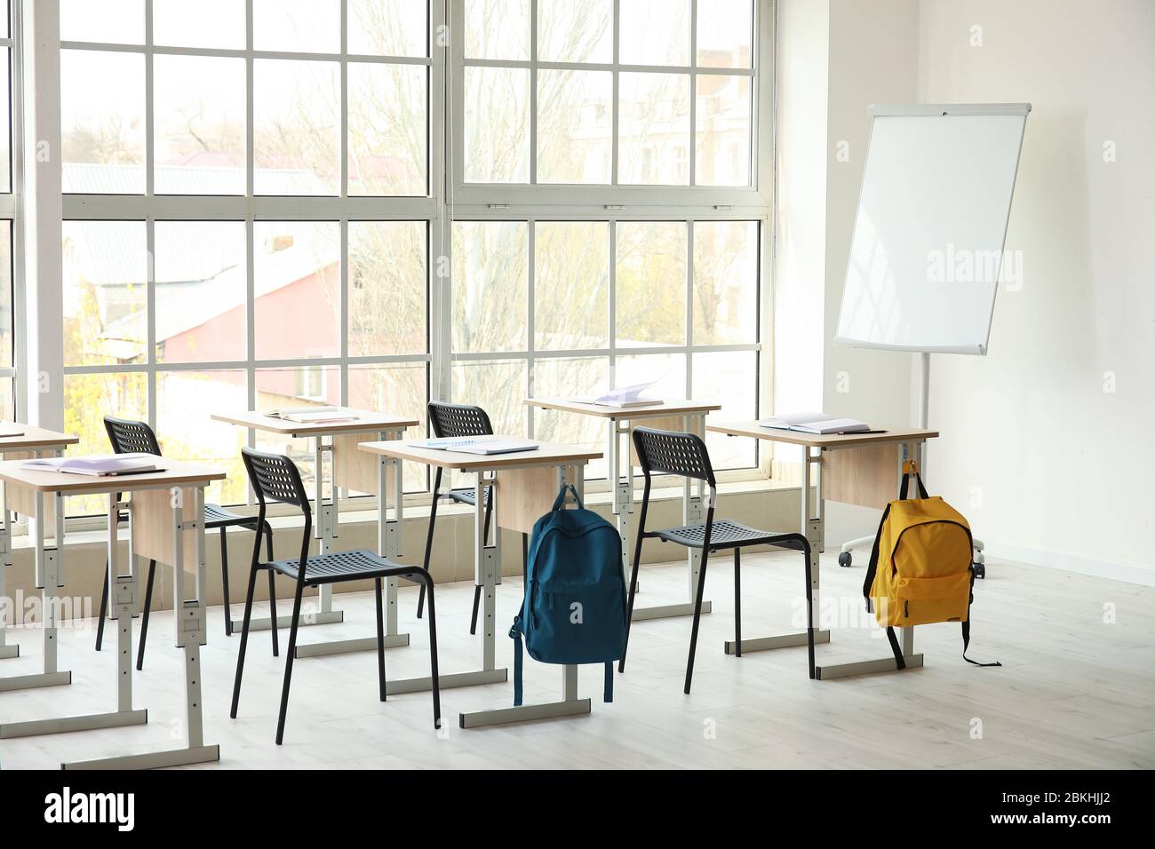 Interior of modern empty classroom Stock Photo - Alamy