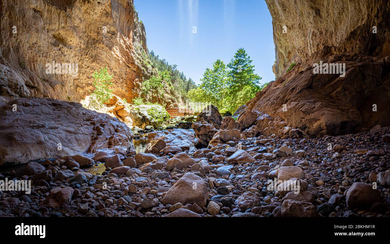 Travertine natural bridge hi-res stock photography and images - Alamy
