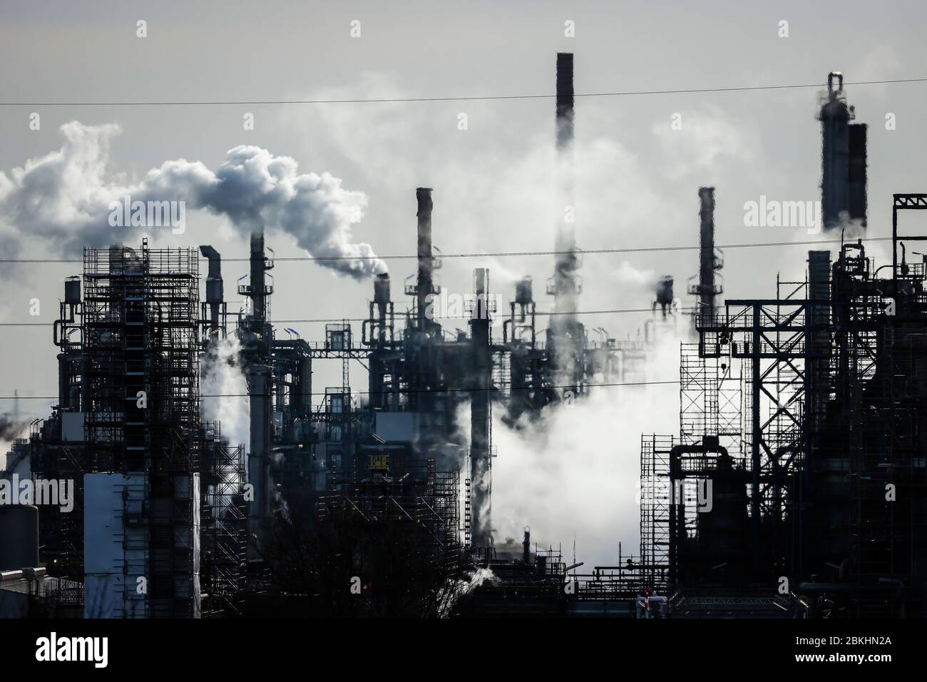 Oil refinery gelsenkirchen germany hi-res stock photography and images ...