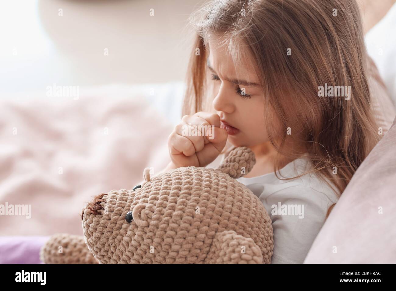 Sick little girl at home Stock Photo - Alamy