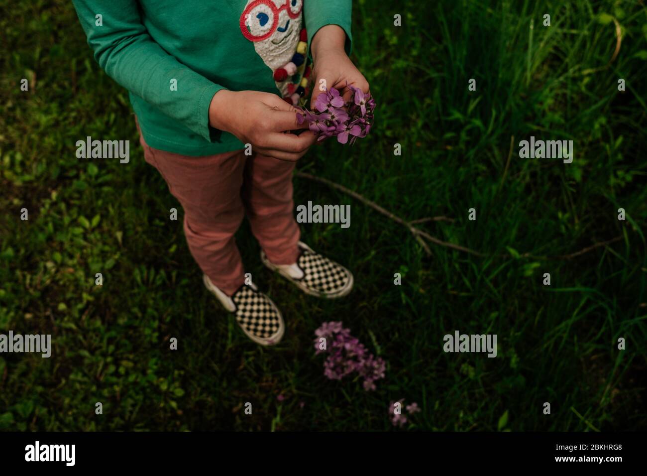 Faceless girl hi-res stock photography and images - Alamy